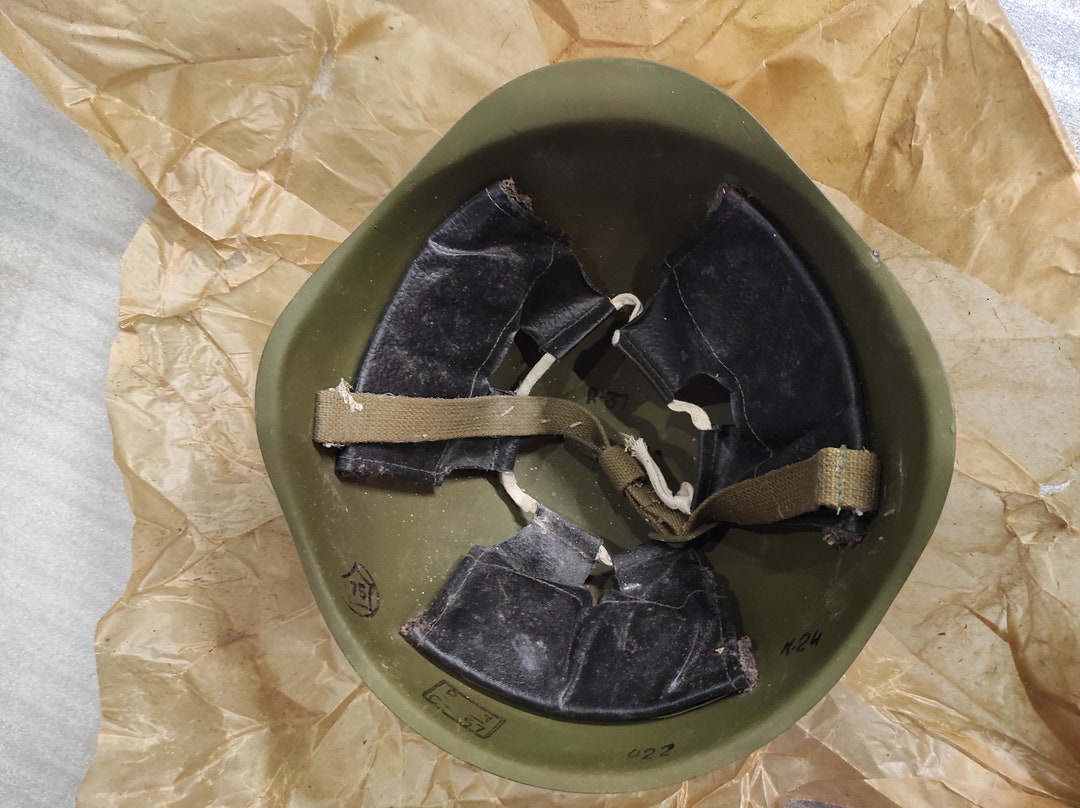 Original Soviet Ssh40 Steel Helmet USSR Army Soldier Kaska Shlem WW2 Military Surplus Head ...