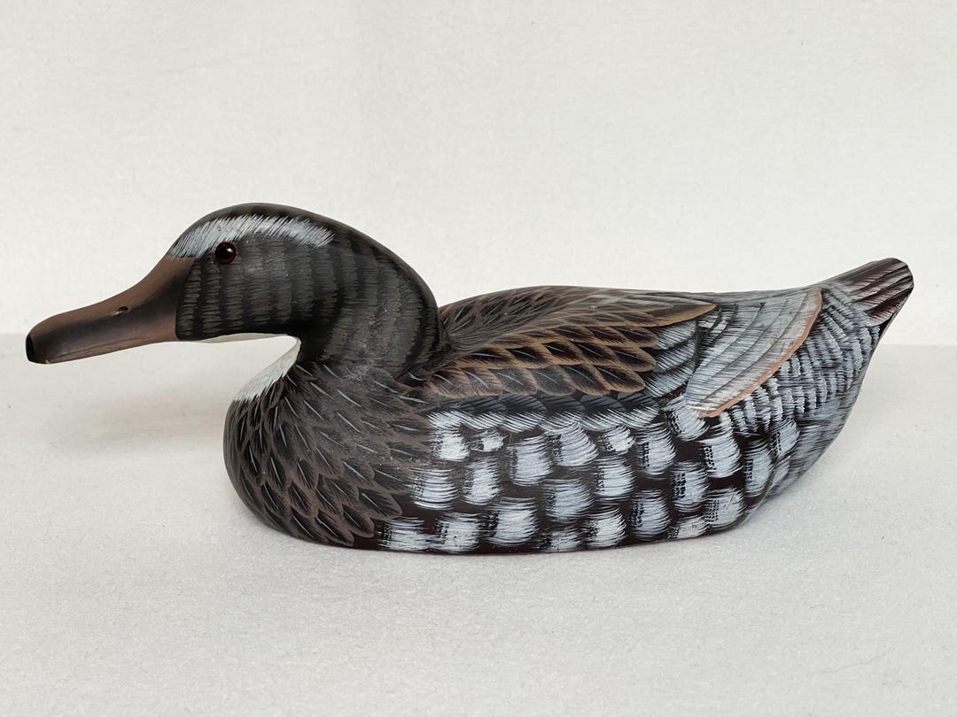Vintage 26cm Wooden Carved Hand Painted Decoy Duck. Glass Eyes. Hunting ...