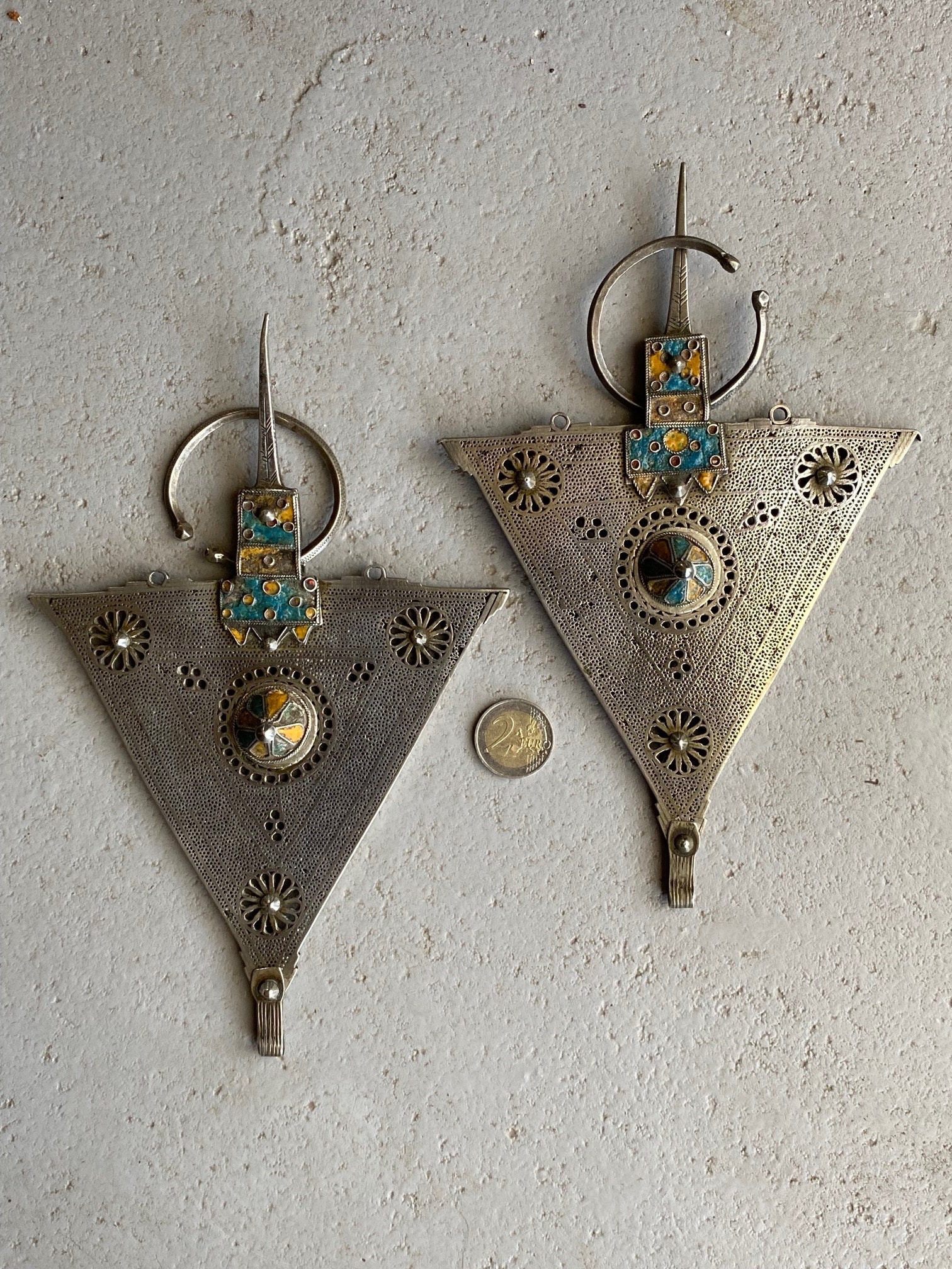 Tizerzai N Taouka, Fibule Du Ver, Moroccan Fibulas, Fibula With ...