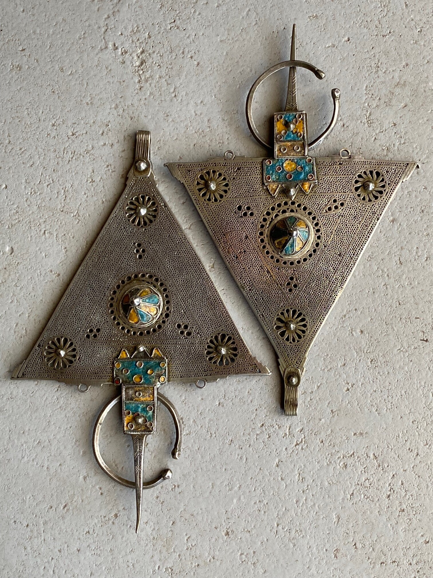 Tizerzai N Taouka, Fibule Du Ver, Moroccan Fibulas, Fibula With ...