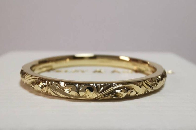 Cora Traditional Scroll Hand Engraved 2mm Ring Available in - Etsy UK