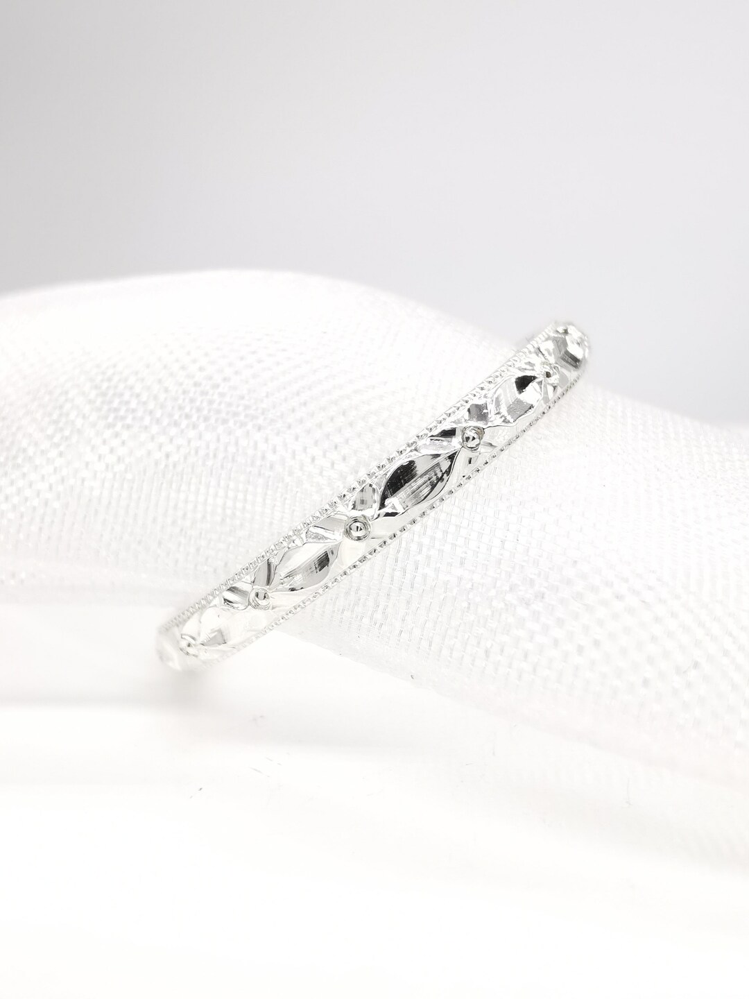 Luella - Flower Leaf Milled Edge Hand Engraved Ring Available in 2mm ...