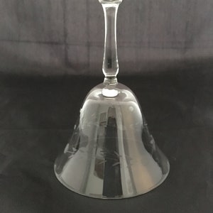 Set of 2 Mid Century Modern Cocktail / Coupe Glasses, Etched Leaves ...