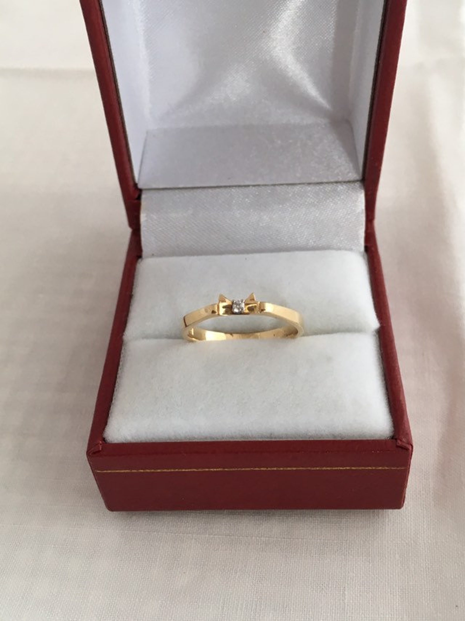 14K Gold Diamond Solitaire 0.03ct in a Bow Concave Design - Etsy