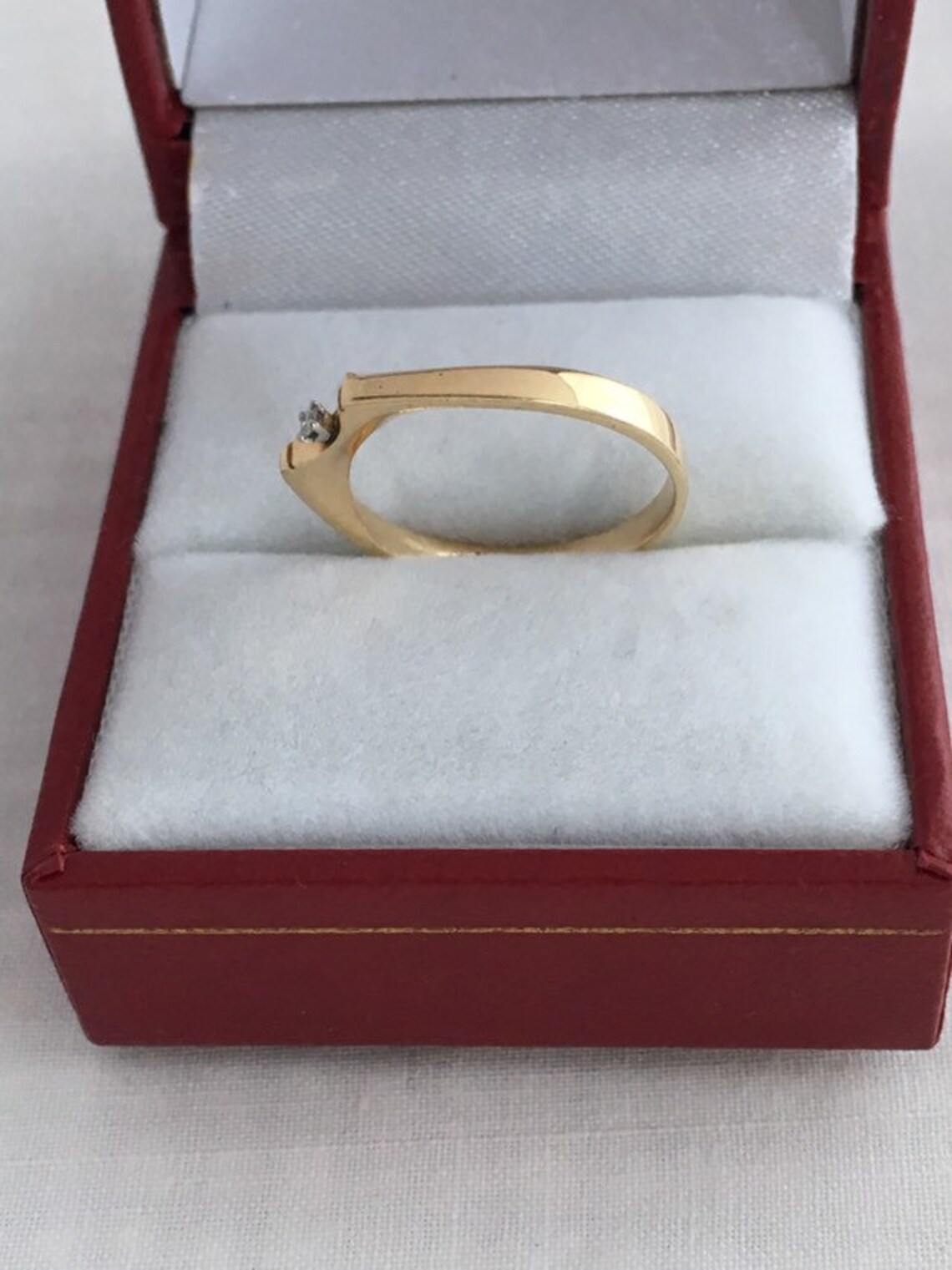 14K Gold Diamond Solitaire 0.03ct in a Bow Concave Design - Etsy