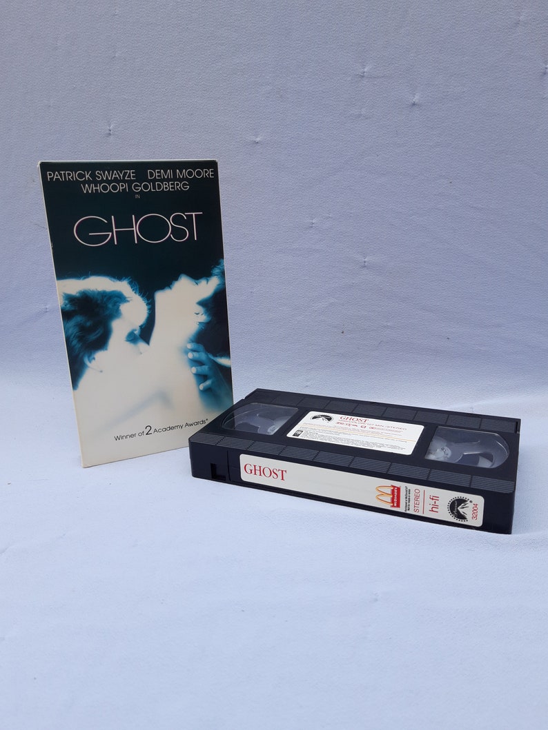 Ghost 1990 VHS. Patrick Swayze, Demi Moore, Whoopi Goldberg. 1993 ...