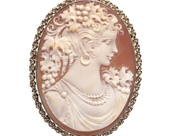 Vintage Shell Brooch - Etsy