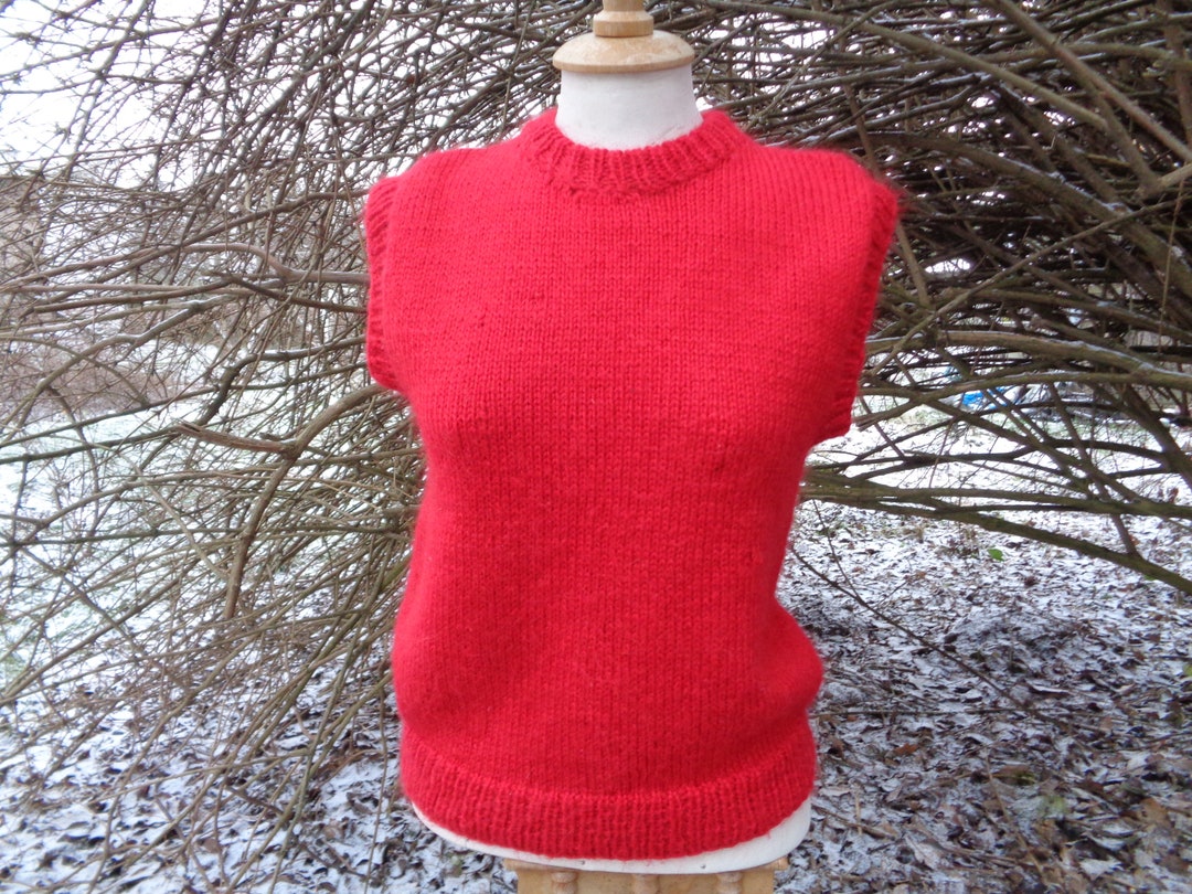 Vintage Knitwear; Vintage Vest; Solid Red Hand Knitted Vest Size XS/S ...