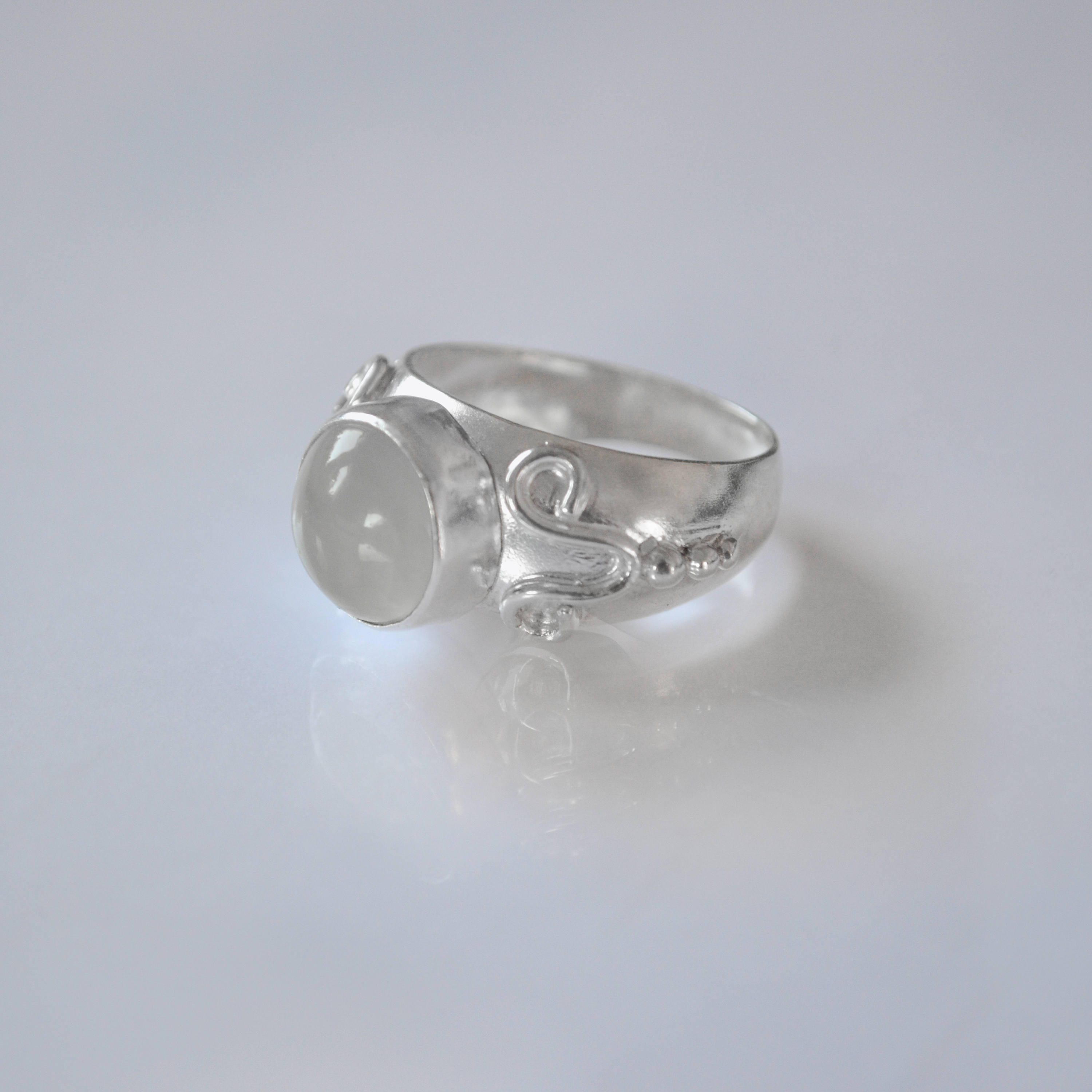 White Moonstone Ring, Rainbow Moonstone Ring, White Stone Ring, White ...