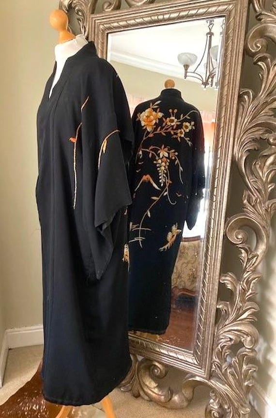 1930s Art Deco Hand Embroidered Silk Crepe Japanese… - Gem