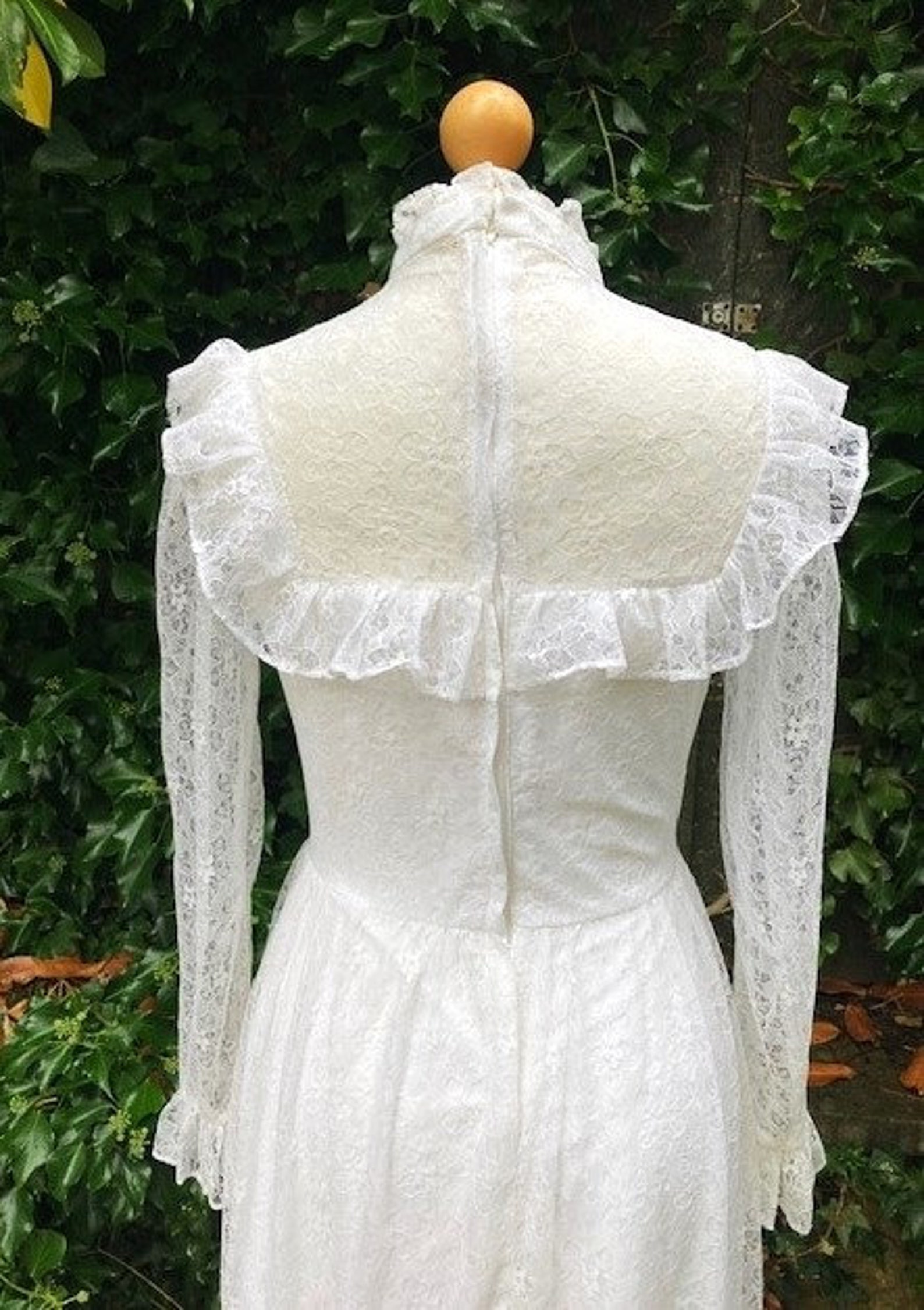1970s Lace Prairie Bridal Gown S,romantic Vintage Lace Wedding Dress ...