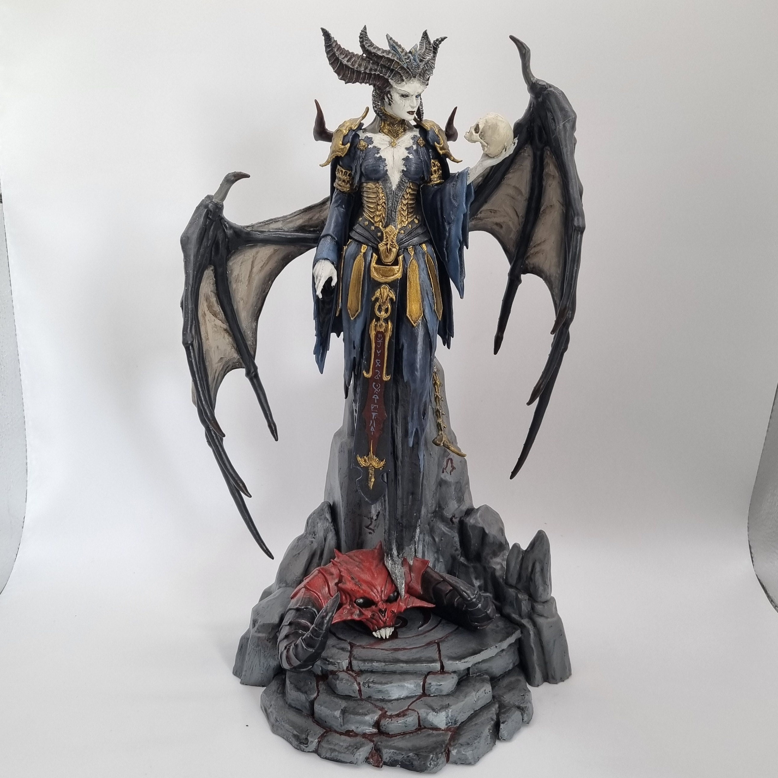 Diablo 4 Lilith Inspired Statue - Etsy