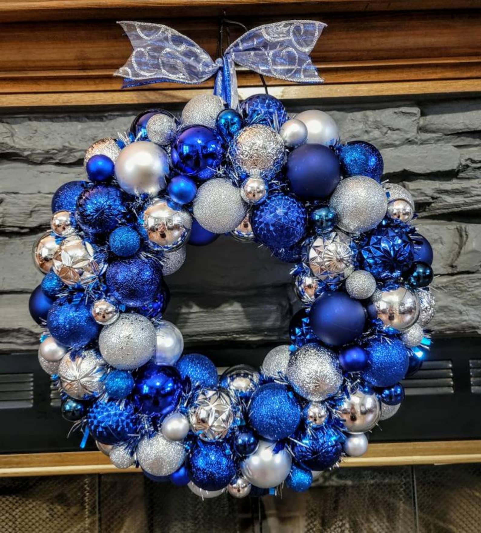 19 Shatterproof Ornament Wreath - Etsy