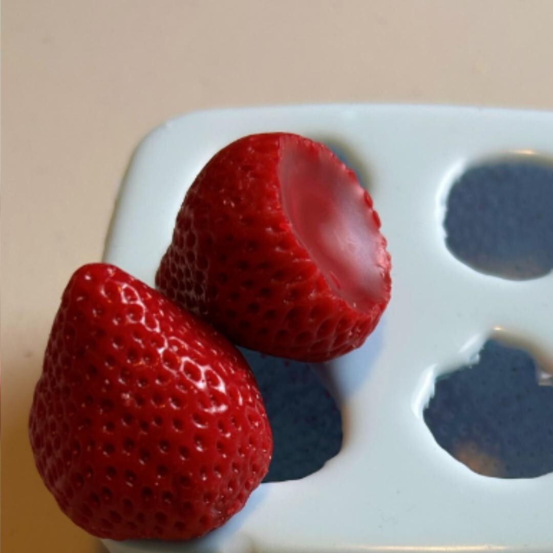 Silicone Mold - 4 Whole Strawberries - Etsy