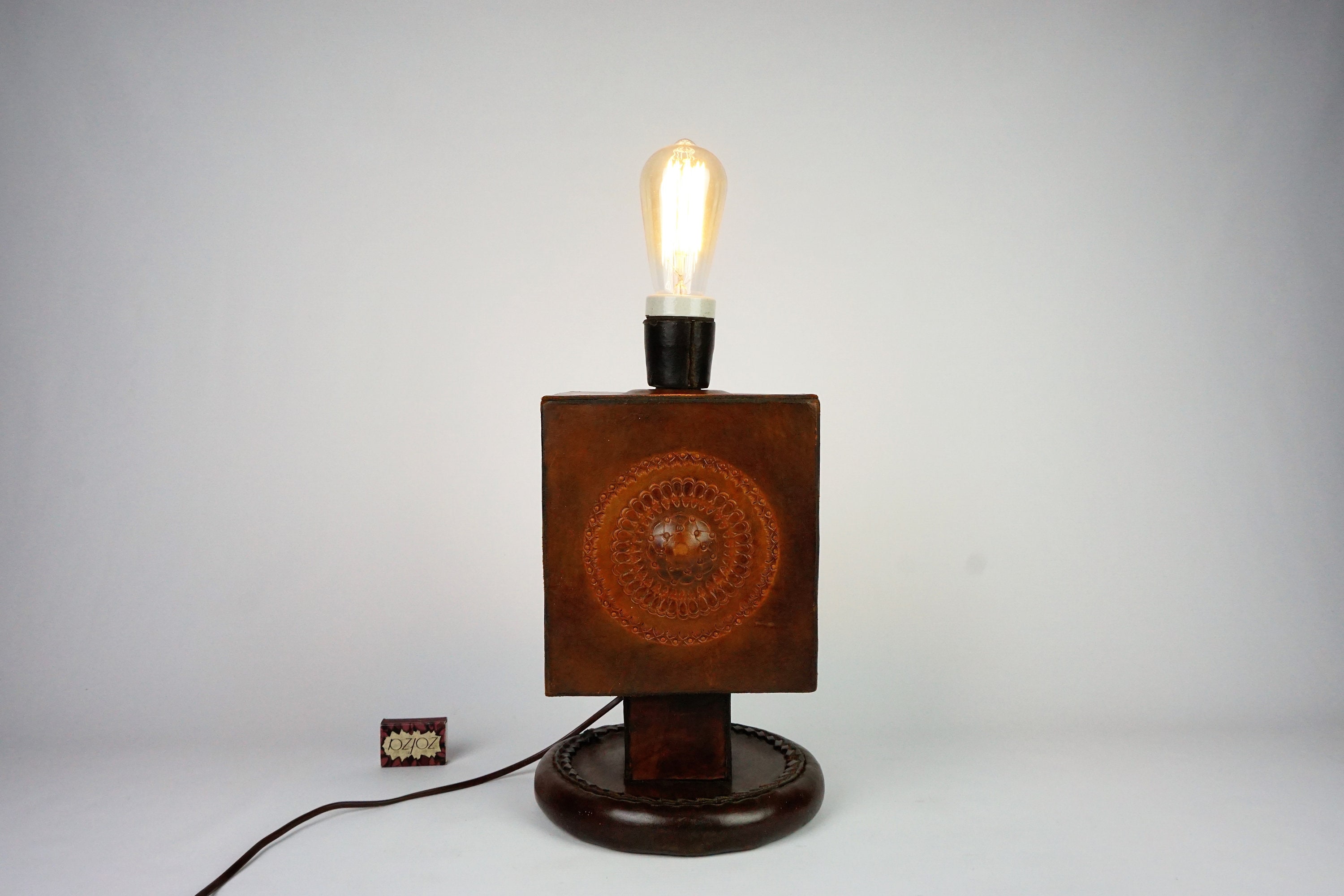 Large Moody Lamp Old Leather Table Lamp Vintage Lamp - Etsy