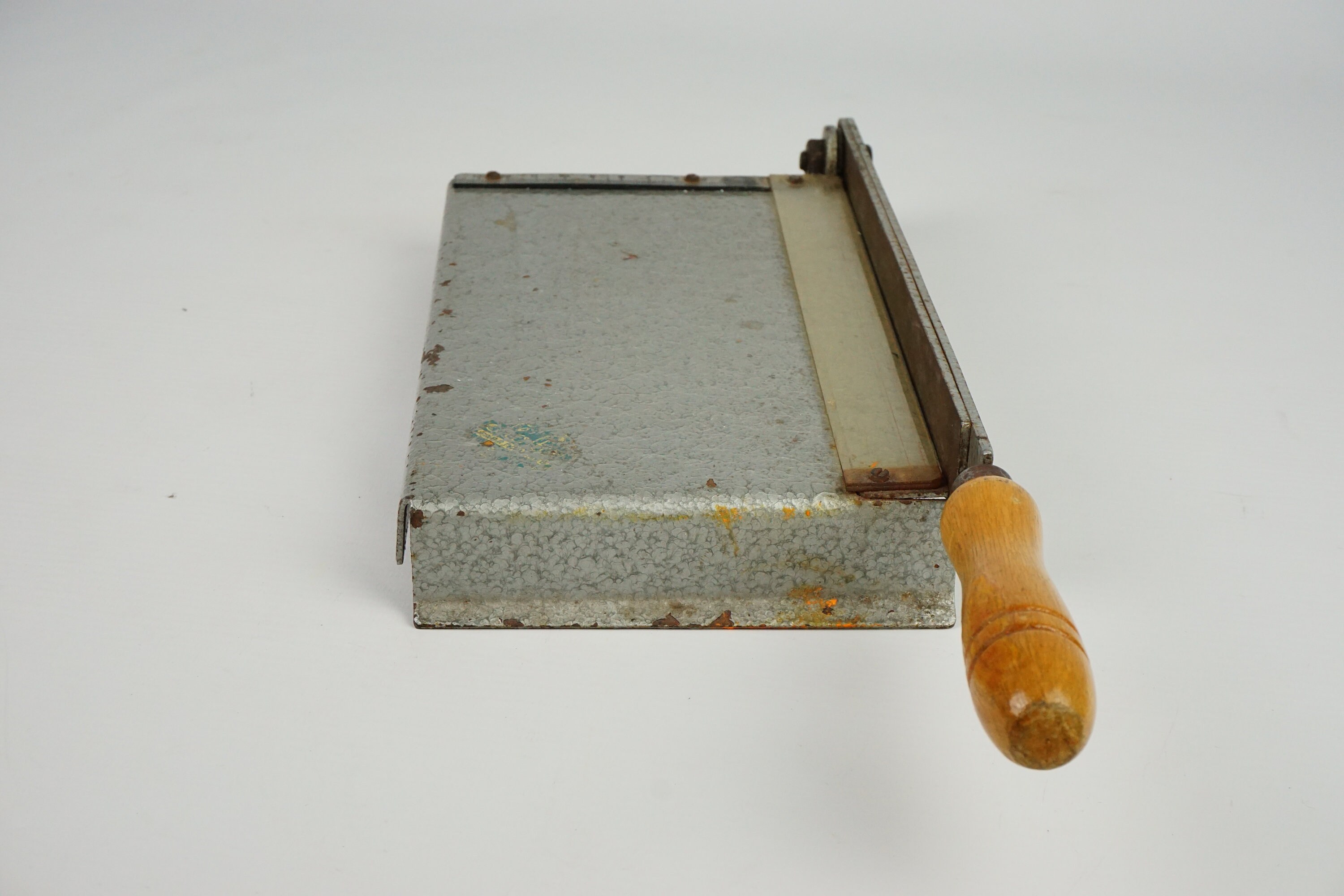 Vintage Ingento Paper Cutter, Heavy Guillotine Paper Cutter Photo, Old ...