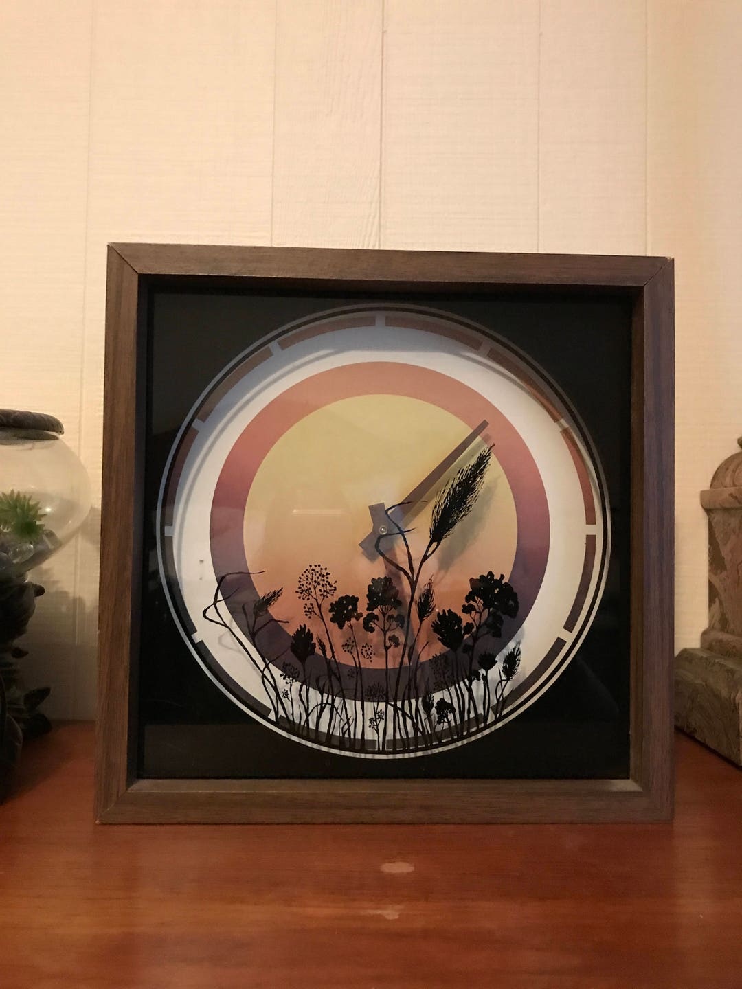 Vintage Shadow Box Clock, Silhouette Design, Vintage Electric Clock ...