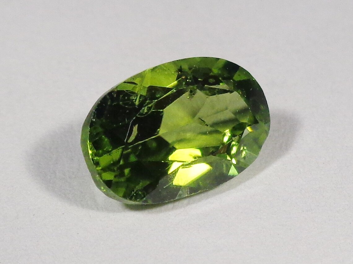 Peridot Loose Stone 3.76ct Natural Green Gemstone August Birthstone - Etsy