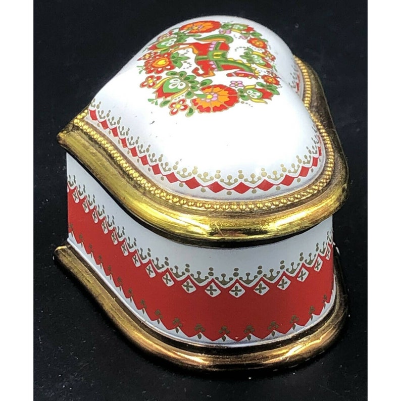 Sankyo Japan Vintage Heart Shaped Music Box Horse Enamel Pattern ...
