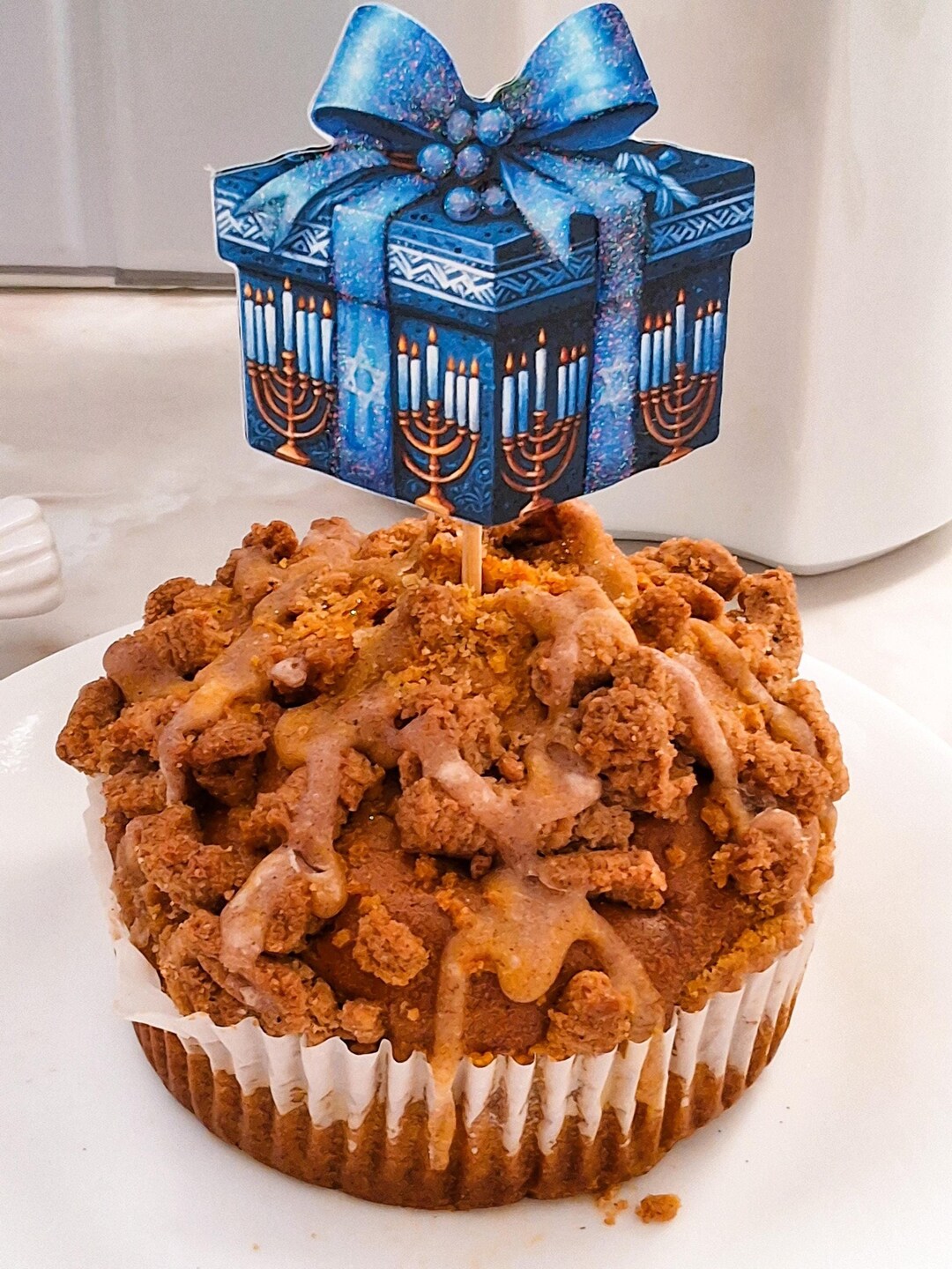 Hanukkah Cupcake Toppers Featuring Blue Chanukah Wrapped Gifts ...