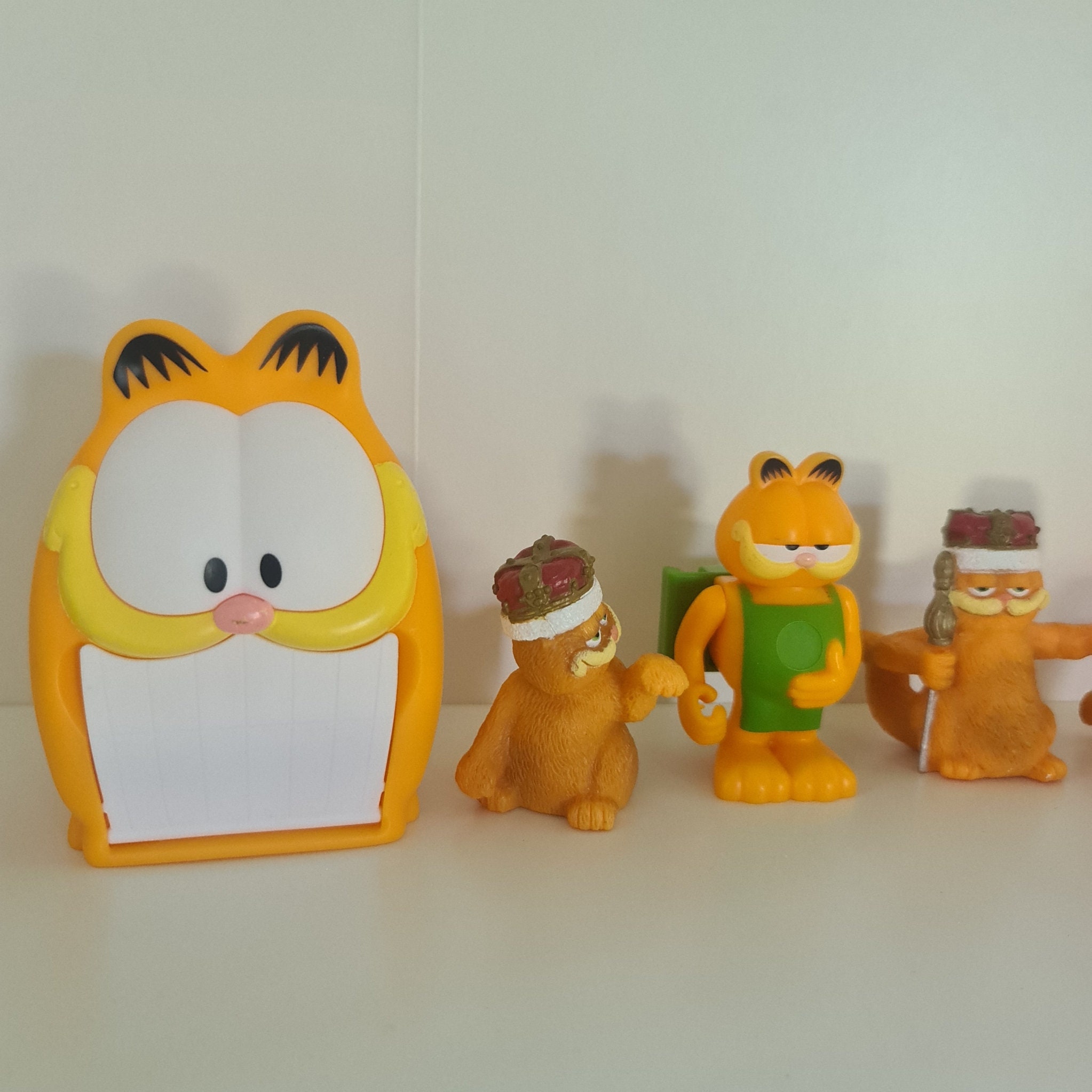 Garfield Cat Toys, Bundle of Small Figurines, Garfield, Plush Odie ...