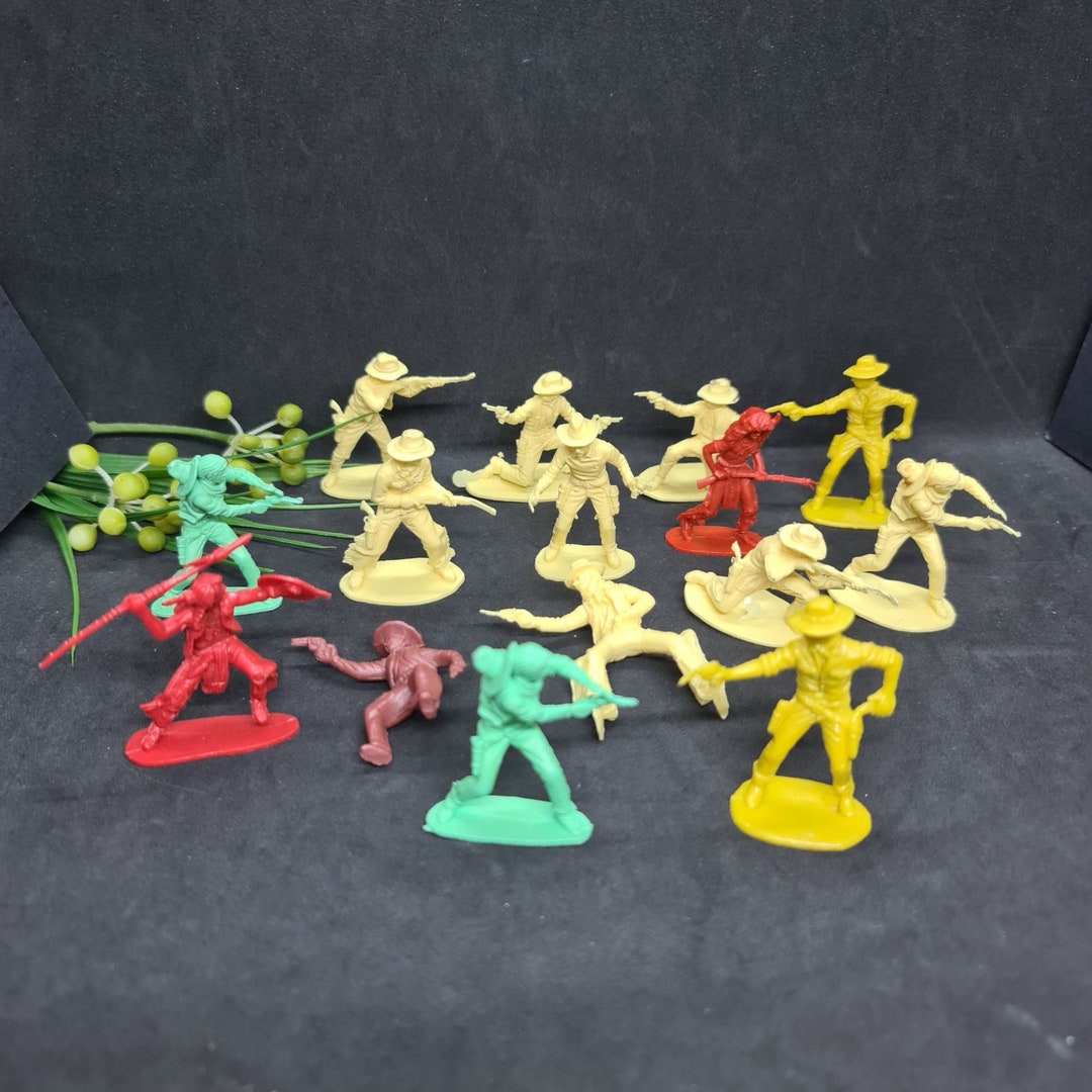 Miniature Figurines, Vintage Plastic Toy Cowboys & Native Indians ...