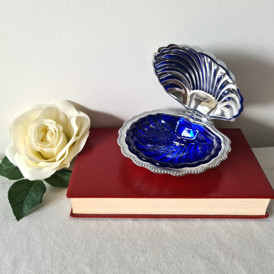 Silver Clam Shell & Cobalt Blue Dish, Chrome Stand With Handle and ...