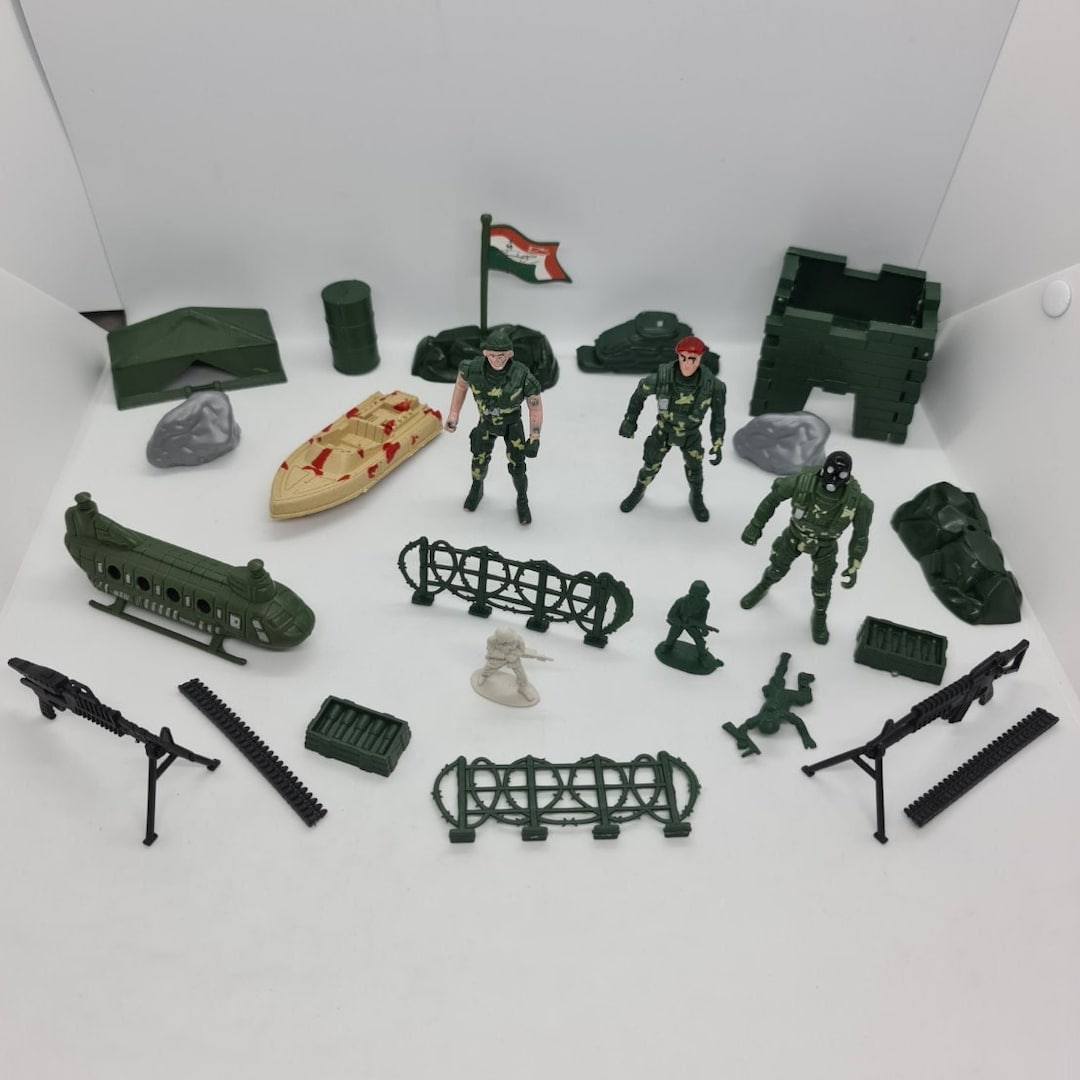 Army Men Miniature Figurines Military Bundle, Vintage Plastic Toy ...