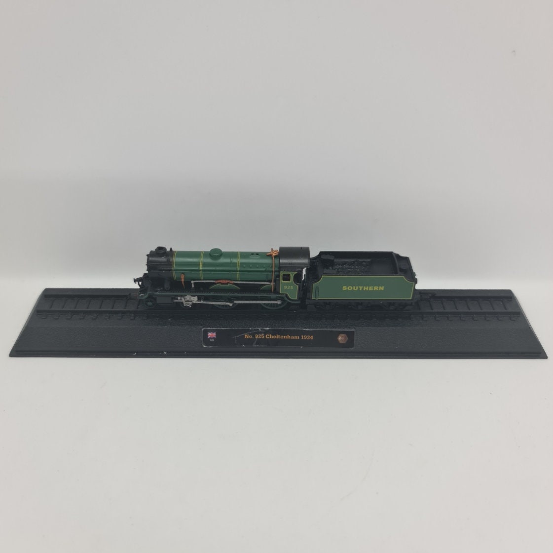 Model Train Locomotives of the World Collection Amercom Die Cast Models ...