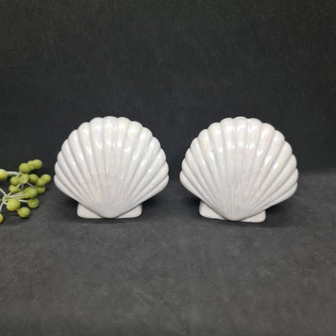 Sea Shell Salt & Pepper Shakers, Vintage Lustre Finish Porcelain Mid ...