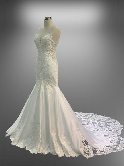 Beautiful Satin and Lace Mermaid Wedding Gown With Spectacular Train - Etsy