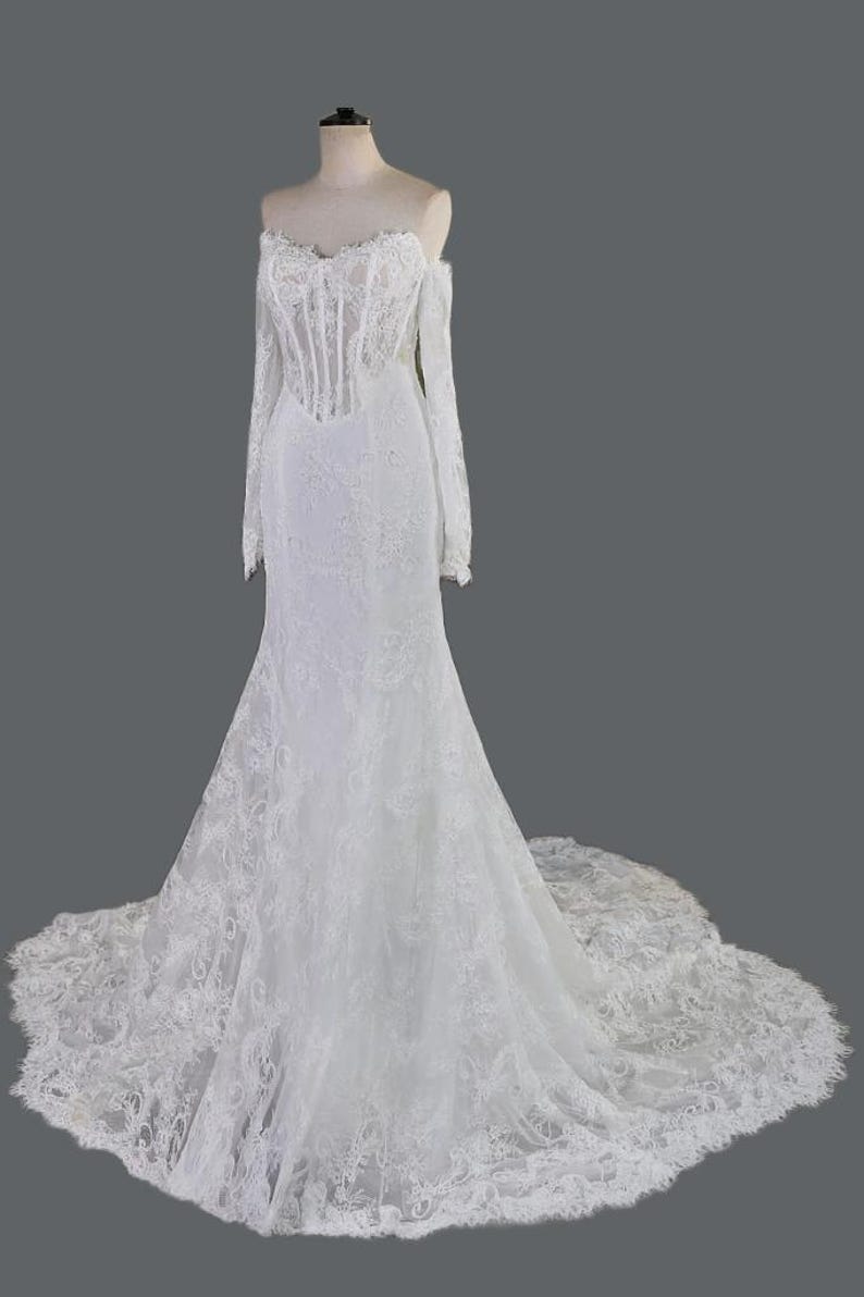 Chantilly Lace V Shaped Illusion Basque Mermaid Wedding Gown With ...