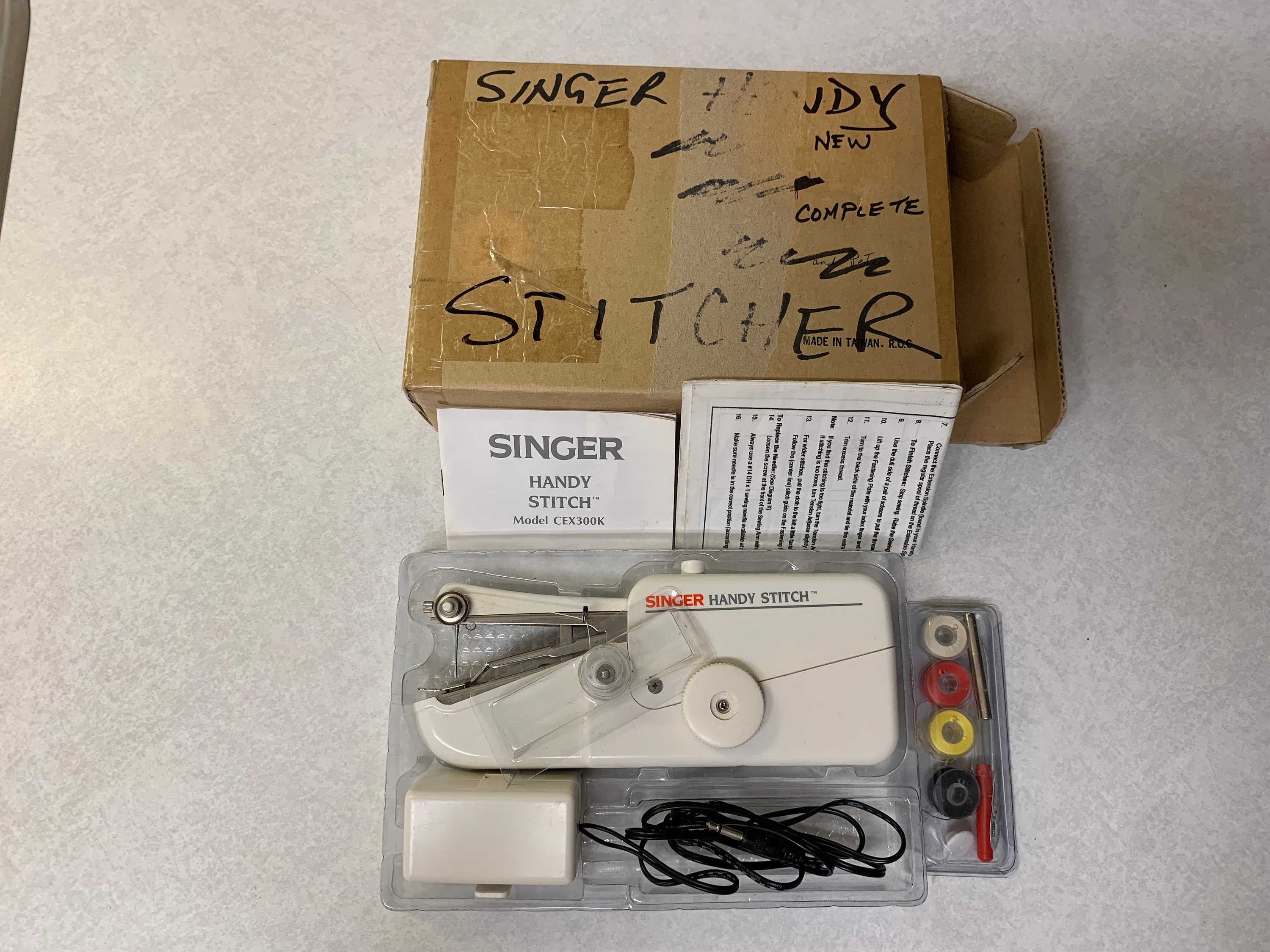 Vintage Singer Hand Held Handy Stitch Machine Modelo CEX300K | Etsy España