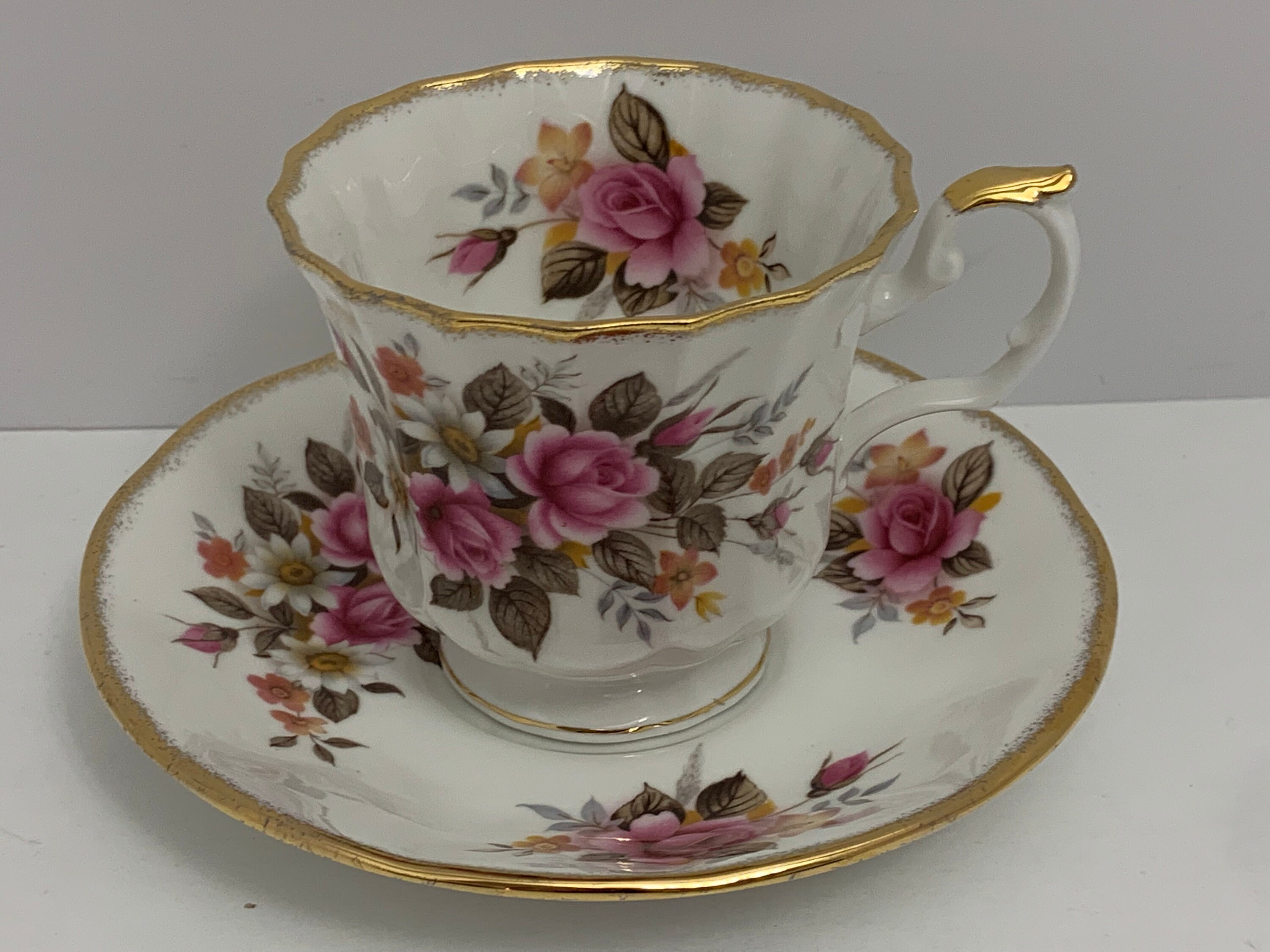 Elizabethan Staffordshire Hand Decorated Fine Bone China | Etsy