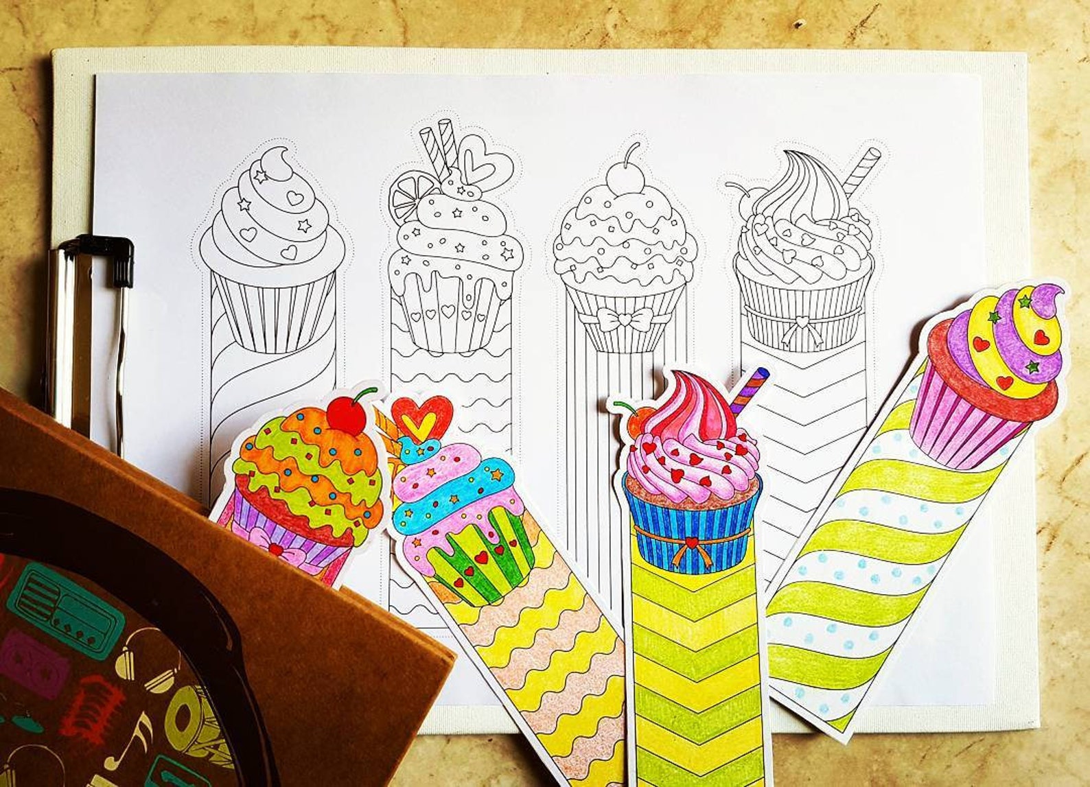 Cupcake Bookmarks - Adult Coloring Page - Valentine's Day Coloring Page ...