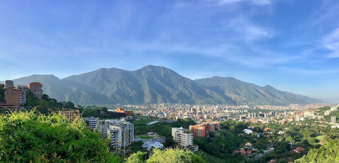 El Valle De Caracas Y Ávila, Venezuela. Art Print in Canvas and Photo ...