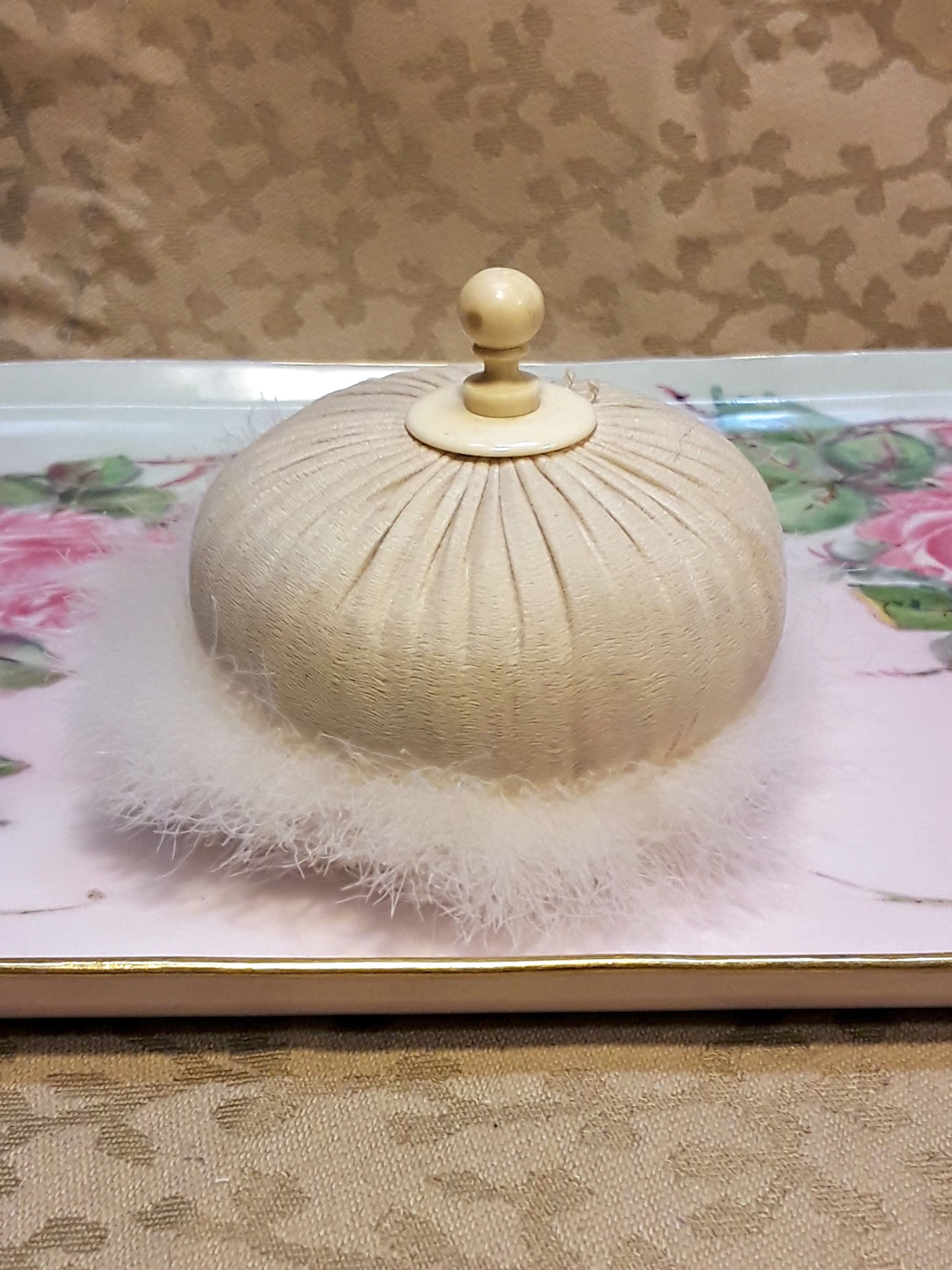 Antique Victorian Powder Puff Swansdown Feather 3" White Silk Cygne ...