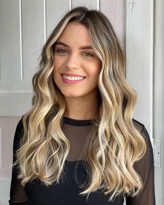 Beach blonde wig store