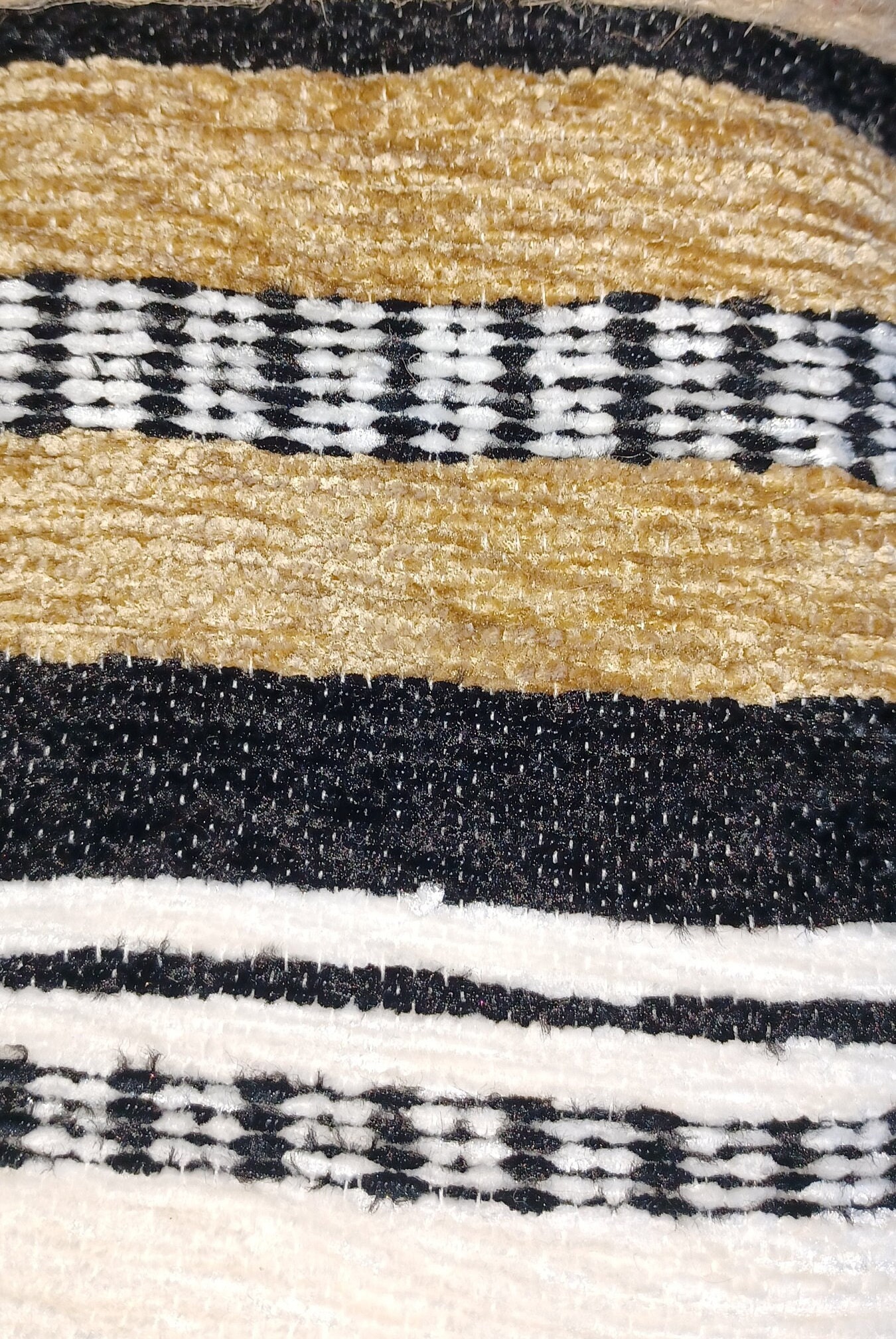 Royal Traditional Black and Gold Velour, 86x 118 Inches Queen King ...