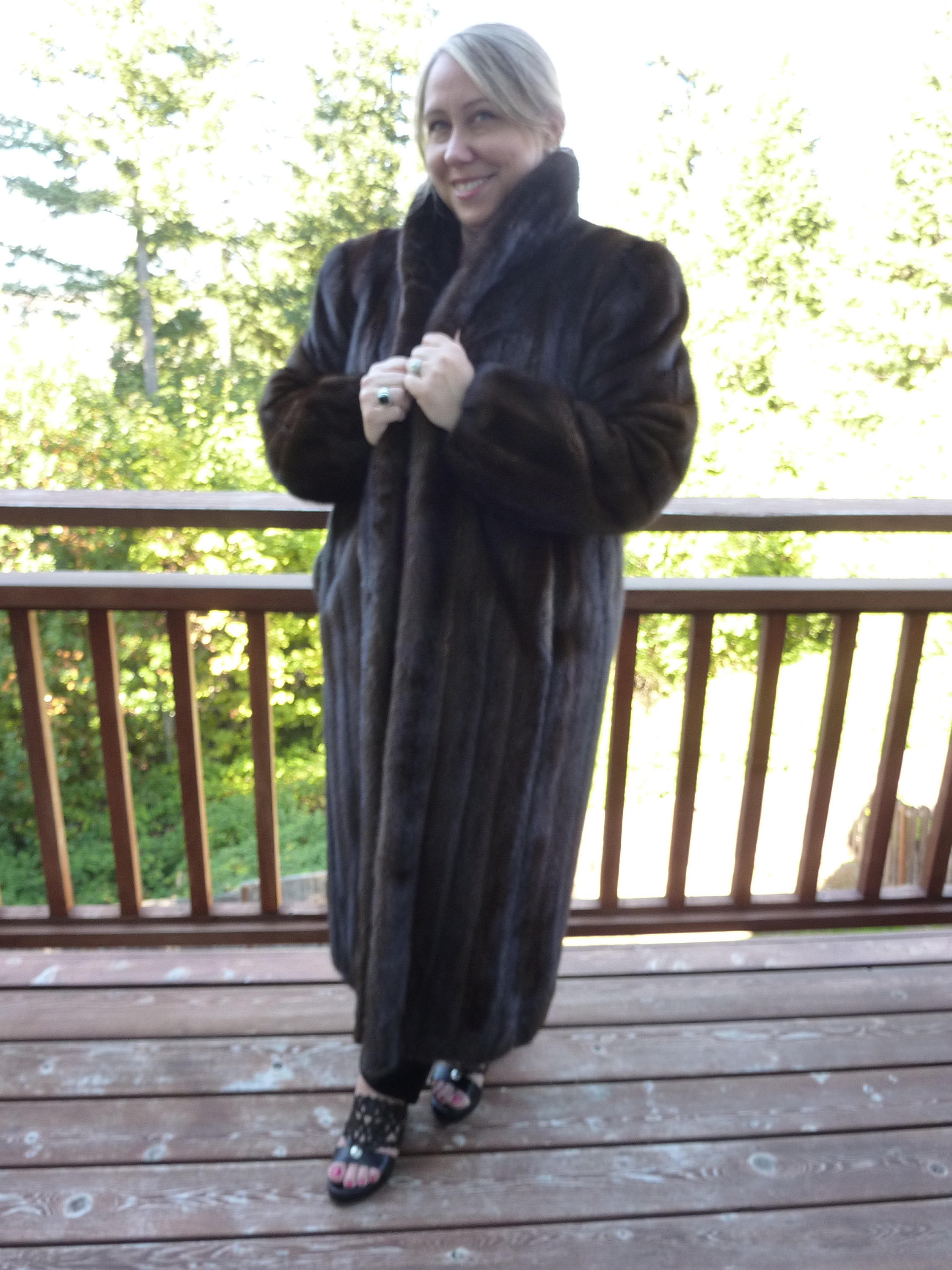 Magnificent Luxury Full Length Top Quality Natural Brown Mink Coat ...