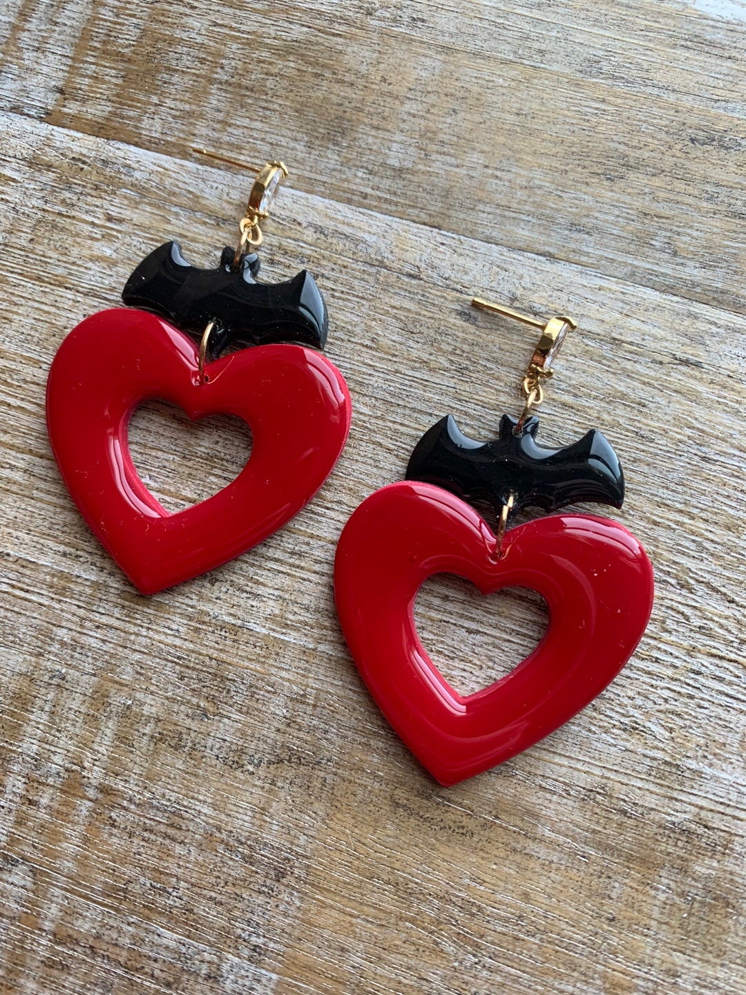 Gothic Heart Bat Earrings Gothic Valentines Style Earrings Red Art Deco ...