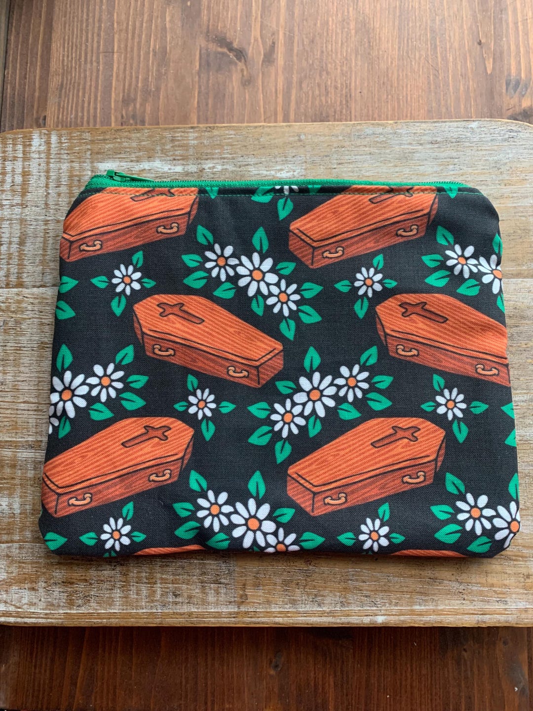 Coffin Gothic Makeup Bag Cute Daisy Floral Zipper Bag Coffins Zippered ...