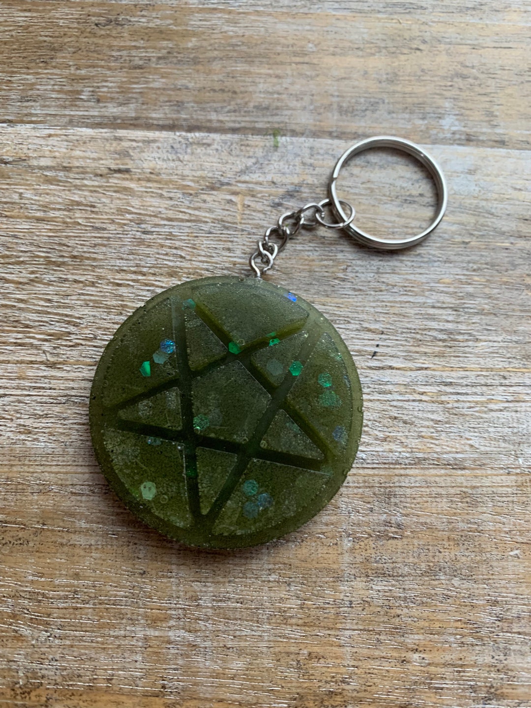 Pentagram Keychain Wicca Keychain Green Wicca Keychain Resin Psychic ...