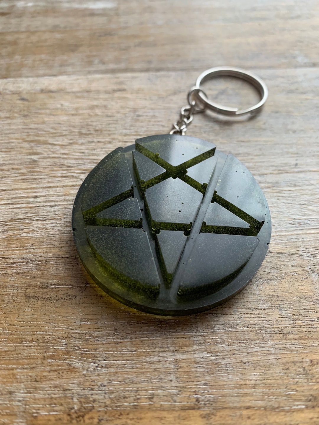 Pentagram Keychain Wicca Keychain Green Wicca Keychain Resin Psychic ...