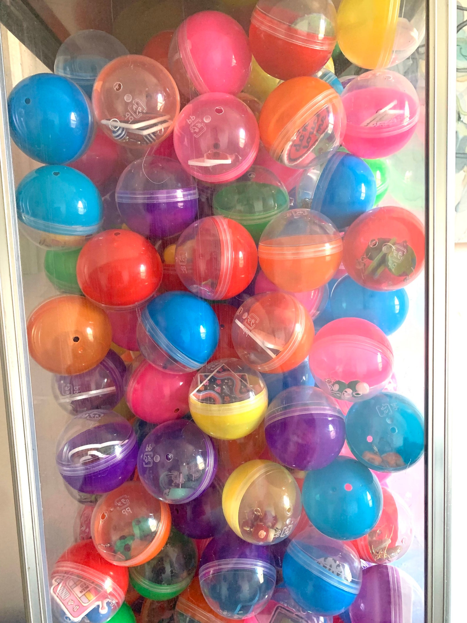 Mystery Capsules Earring Vending Machine Earrings Mystery Lucky Dip ...