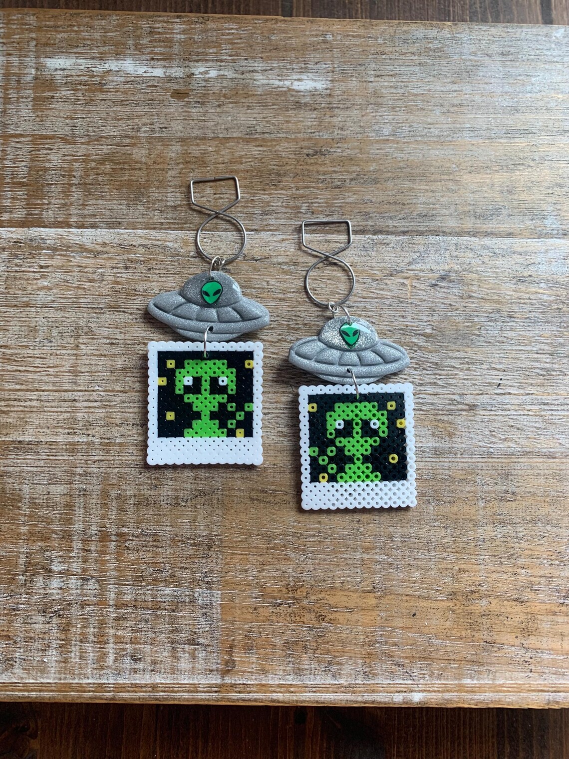 Alien Retro Picture Tunnel Earrings Instant Picture Extraterrestrial ...