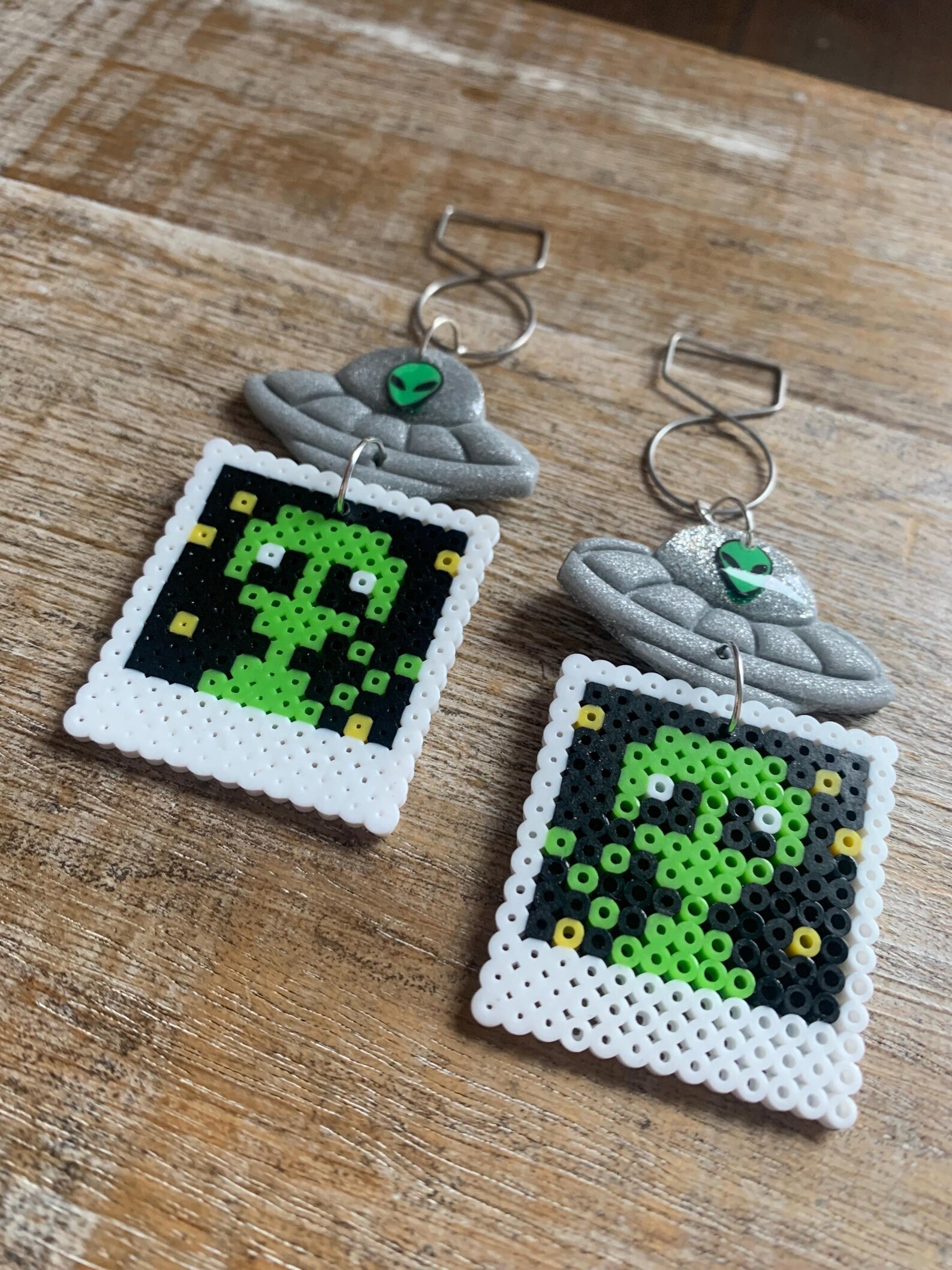 Alien Retro Picture Tunnel Earrings Instant Picture Extraterrestrial ...