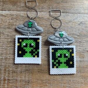 Alien Retro Picture Tunnel Earrings Instant Picture Extraterrestrial ...