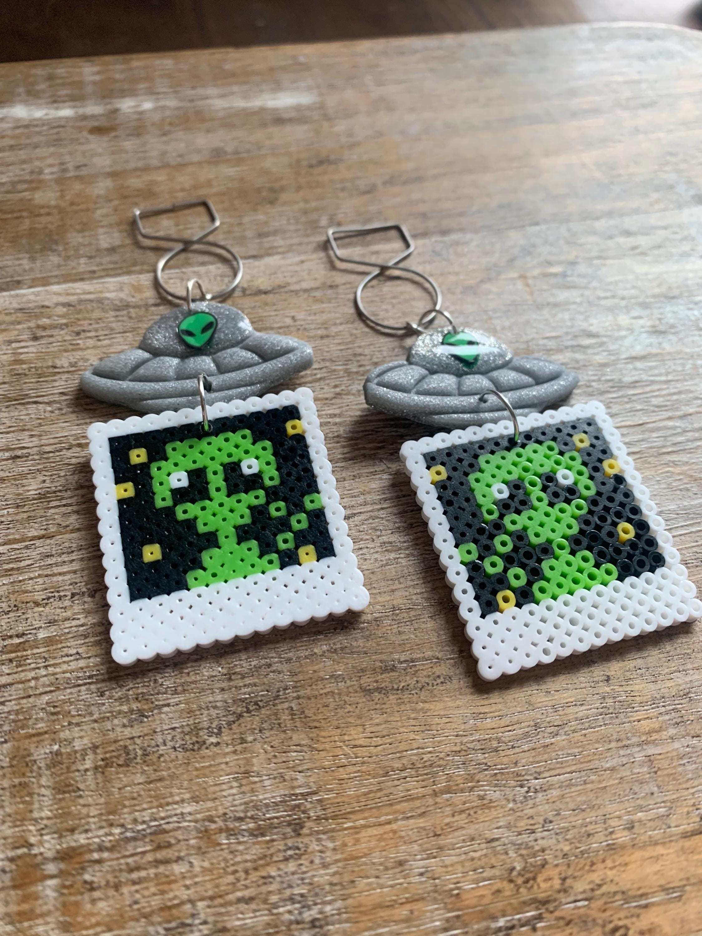 Alien Retro Picture Tunnel Earrings Instant Picture Extraterrestrial ...