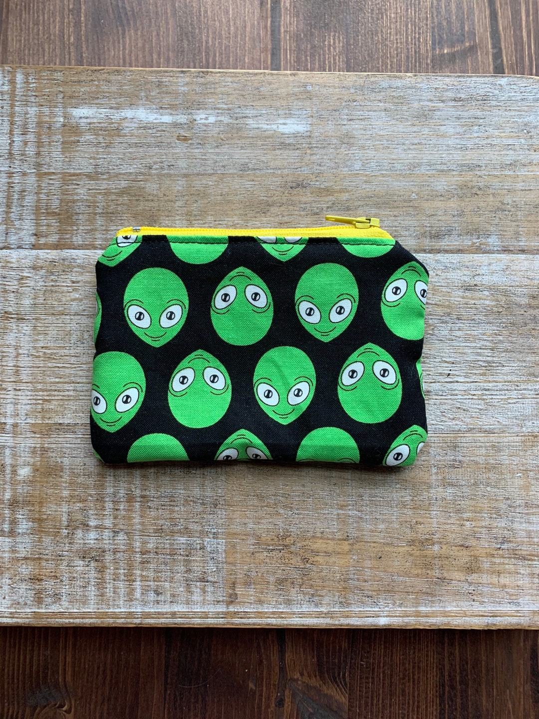 Buy 1990s Alien Coin Purse 1990s Bag Coin Purse Alien Zippered Pouch ID ...